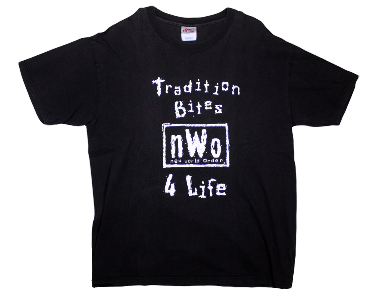WCW NWO TRADITION BITES T-SHIRT LG – stashpages